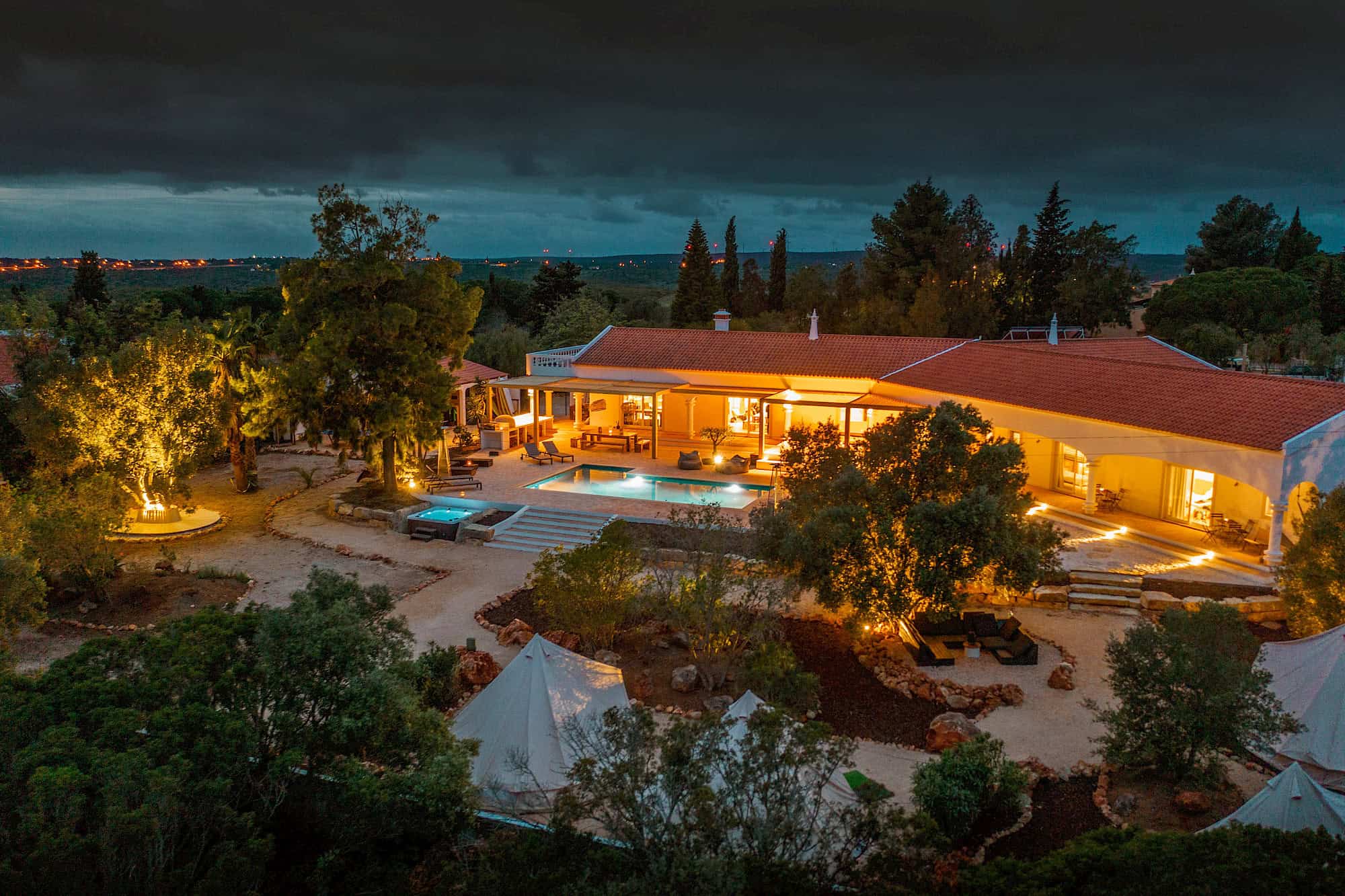 Tiny Whale Surf Lodge - Browse Wellness